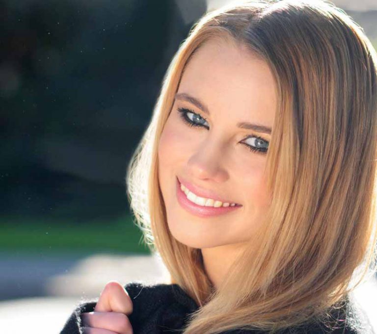 Lucy Fry Bio, Net Worth, Height, Weight, Boyfriend, Affair, Married ...