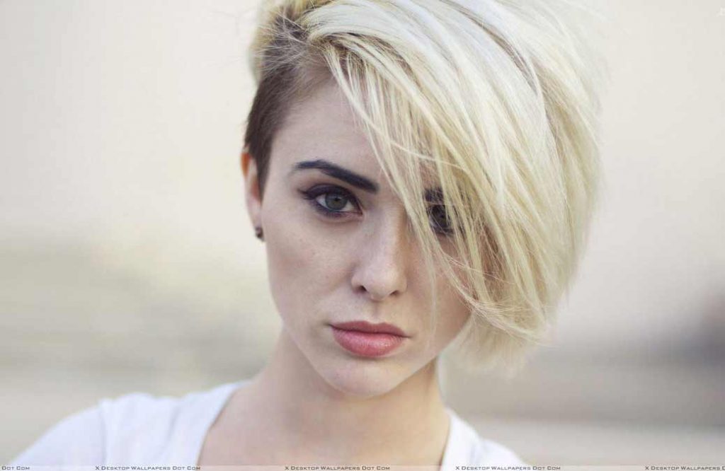 American actress Natalya Rudakova is leading a single life.