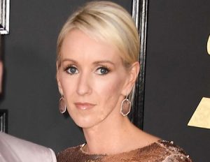 Julia Carey Bio, Net Worth, Height, Weight, Boyfriend, Affair, Married ...