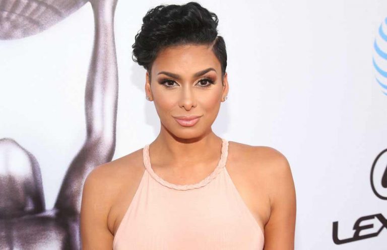 Laura Govan Bio, Net Worth, Height, Weight, Boyfriend, Affair, Married ...