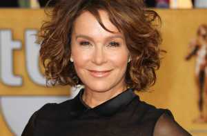 Jennifer Grey Bio, Net Worth, Height, Weight, Boyfriend, Affair ...