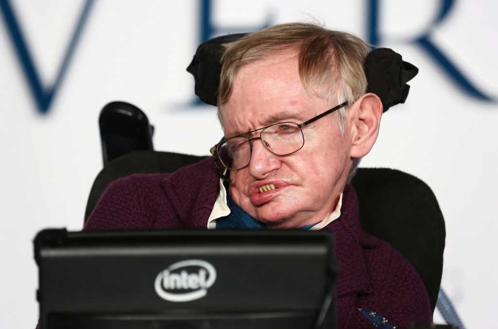 Stephen Hawking dies at the age of 76