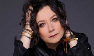 Know more about Sara Gilbert with five interesting facts about her life ...