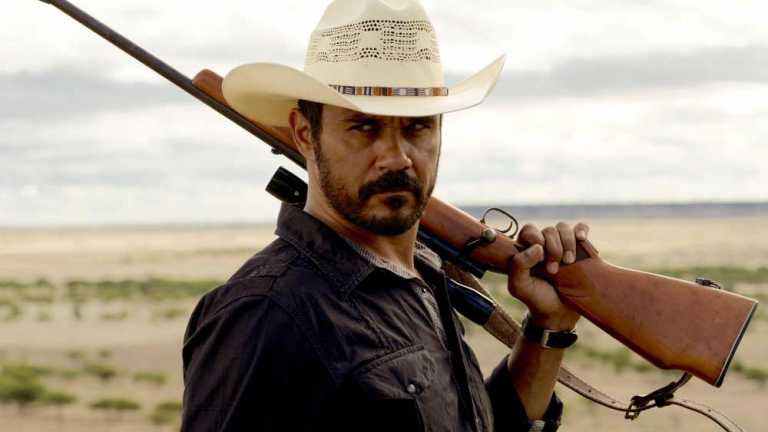 An Australian actor, Aaron Pedersen's Net Worth, Wife, Married