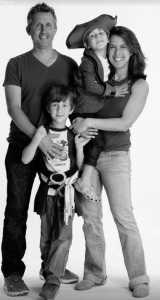 julie-hyman-age-bio-career-affairs-instagram-body-measurements-net-worth