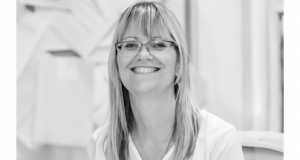 Jane Hamilton Bio, Wiki, Salary, Net Worth, Books, Height & Weight