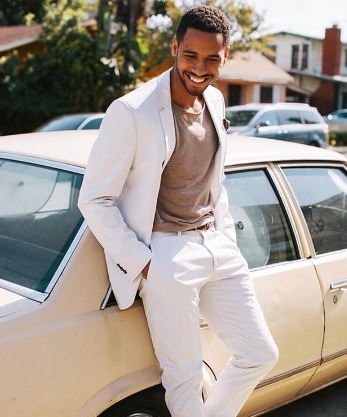 Elliot Knight Is Leading a Single Life & Rumored To Be Gay: His Lifestyle