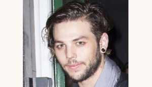 Lead Singer Navarone Garibaldi enjoys an impressive net worth.