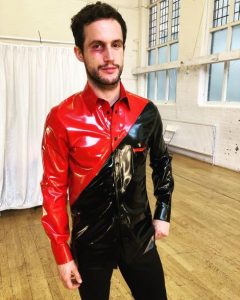 British actor Rob Heaps has earned an excellent amount from his career