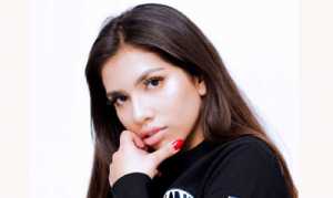 Ellie Hiyar, Bio, Wiki, Age, Boyfriend, Family, & Net Worth