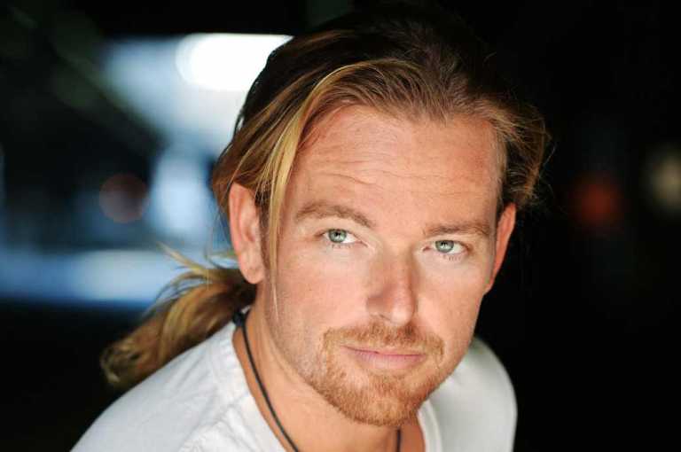 Jonathan Scarfe Bio, Age, Height, Weight, Wife, Net Worth & Career