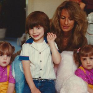 Mark Ronson Bio, Wiki, Net Worth, Height, Married, Wife, & Siblings