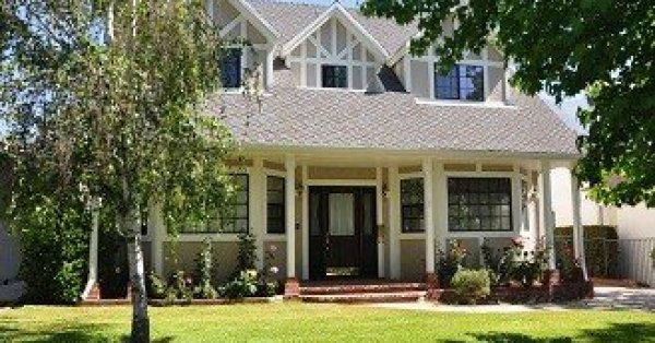 Marlee Matlin Bio, Net Worth, Height, Married, Husband & Children