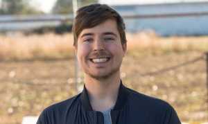 Mr. Beast Bio, Age, Net Worth, Relationship Girlfriend, & Career