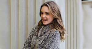 Paige Mackenzie Bio, Net Worth, Married, husband, Height & Weight