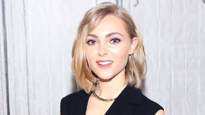 AnnaSophia Robb Bio, Net Worth, Height, Affiars, Boyfriend & Siblings