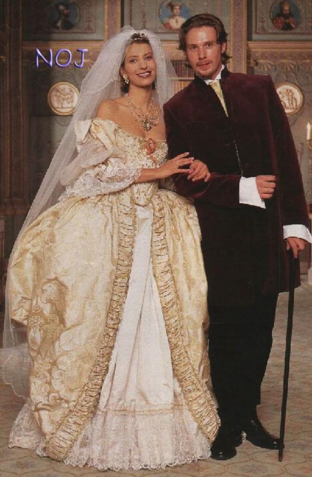 Magnus Fiennes Bio, Wiki, Net Worth, Height, Married, Wife, & Children