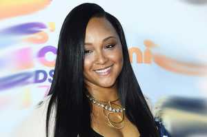 Asia Lee Bio, Age, Net Worth, Height, Husband & Career