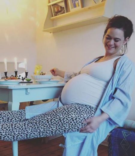 Mia Jexen Bio, Net Worth, Career, Net Worth, Married, Photos, Height