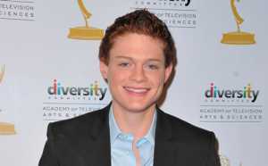 Sean Berdy Age, Dating, Girlfriend, Family & Married