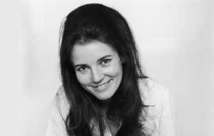 Trish Van Devere Bio, Net Worth, Married, Wiki, Family, & Age