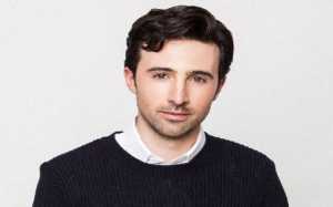 Josh Zuckerman Age, Bio, Wife, Girlfriend, Height, Career, Wiki & Movies