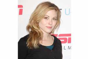 Julie Mond Husband, Net Worth, Married, Bio, Height