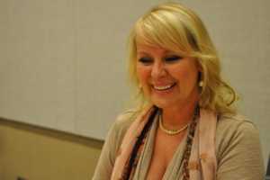 Wendee Lee Wiki, Net Worth, Bio, Age, Boyfriend, & Married