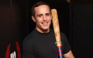 Wil Horneff Bio, Wiki, Net Worth, Salary, Age, Height, Married & Wife