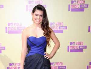 Alex Frnka Bio, Age, Height, Dating, Affairs, Net Worth & Career