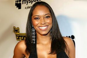 Esther Baxter Bio, Age, Parents, Married, Son, Husband & Net Worth