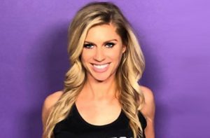 Kayce Smith Bio, Net Worth, Boyfriend, Married, Cancer, Height