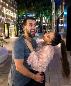 Angie Lassman Wiki, Net Worth, Married, Husband, Height