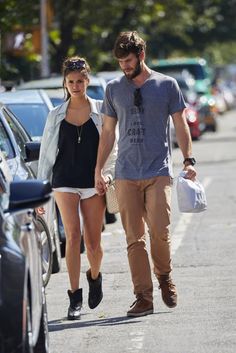 Austin Stowell Bio, Wiki, Net Worth, Girlfriend, Age, Wife