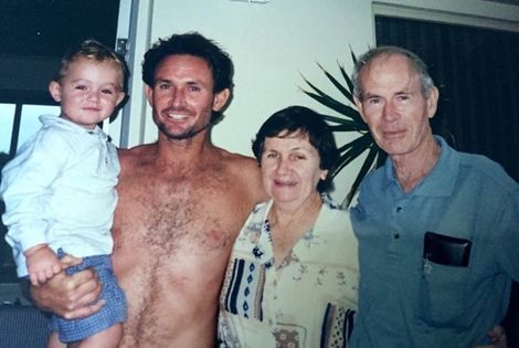 Luke Cosgrove Wiki, Age, Height, Net Worth, Girlfriend, Dating, TV Show