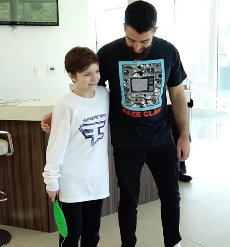 How Much Faze Apex Net Worth in 2019, All Sources of Income