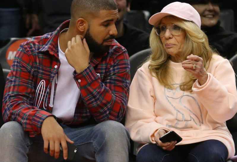 Drake's Mother Sandi Graham, Her Husband & Married Life