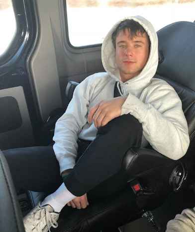 Who is Alec Benjamin's Girlfriend? Know about his Net Worth