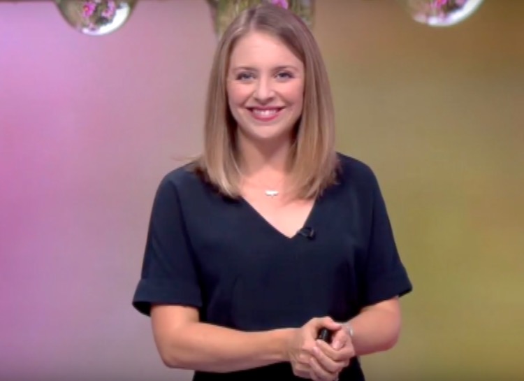 Wendy Hurrell Bio, Wiki, Married, Husband, Net worth, Children, Salary