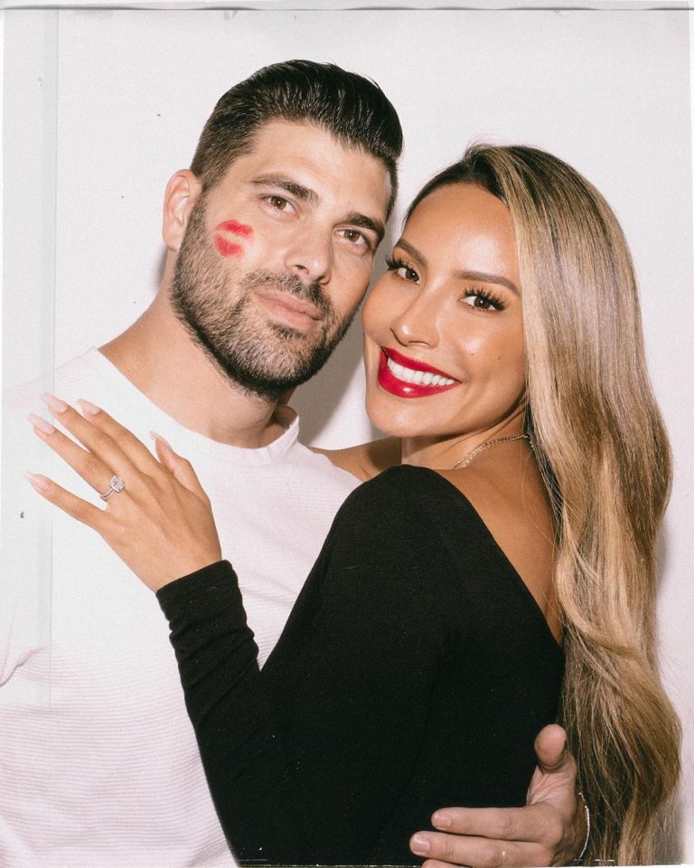 Desi Perkins Bio, Net Worth, Age, YouTube, & Husband