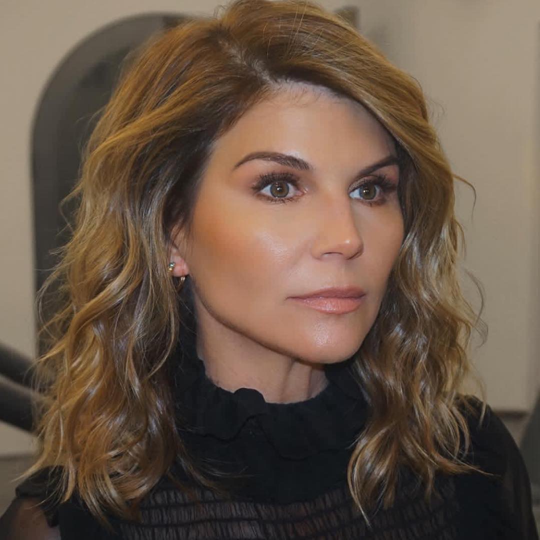 Lori Loughlin Bio, Daughter, Husband, Full House, House, & Net Worth