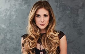 Perry Mattfeld Bio, Age, Net Worth, Boyfriend & Relationship