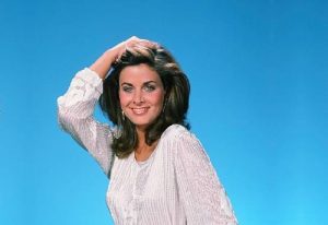 Elena Lyons Bio, Husband, Children, Net Worth, & Height