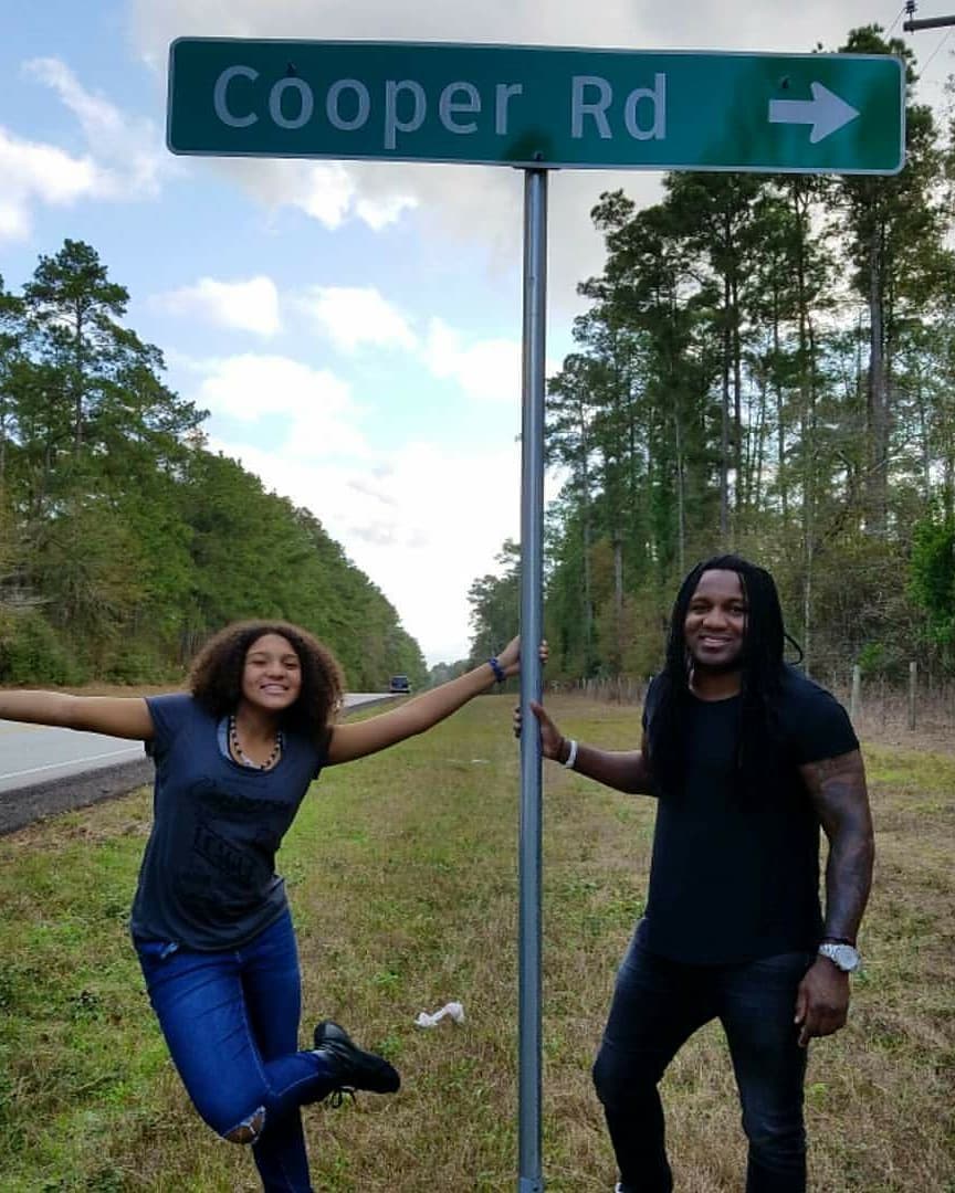 Ameican boxer, Dewey Cooper Married life with Wife and a Daughter