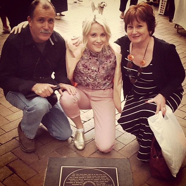 Australian singer Emma Louise has a impressive net worth as of 2020