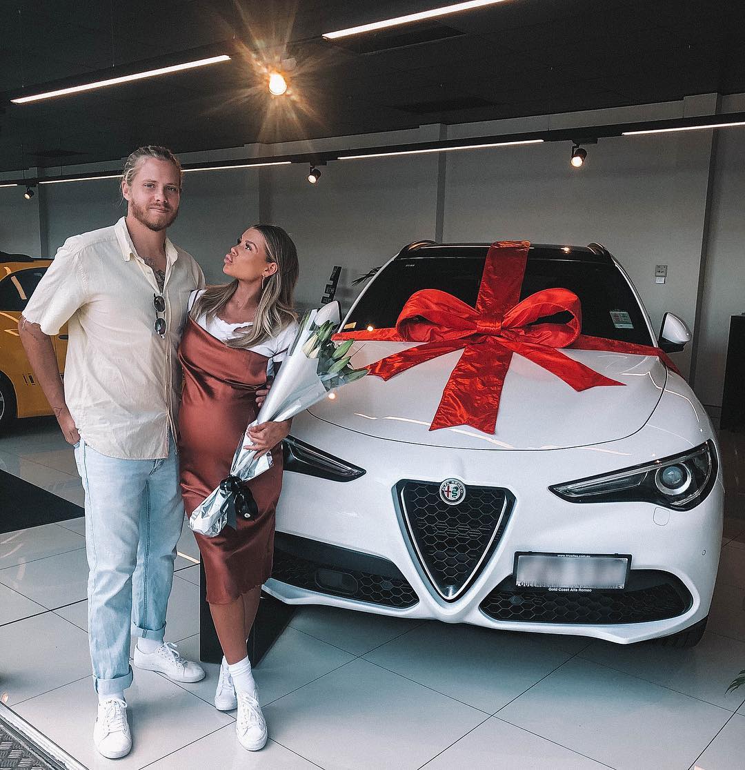 Skye Wheatley is in a relationship with Lachlan Waugh: Net Worth $200k