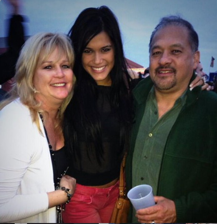 Audra Mari-North Dakota Native is in a relationship with Josh Duhamel.