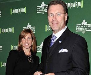 Howie Long Bio, Parents, Siblings, Marriage, Wife, Children, Salary ...
