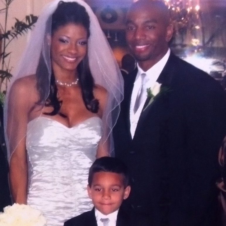 Tamica Lee-Television personality and wife of Barry Smith. Tamica Lee-Television personality and wife of Barry Smith.