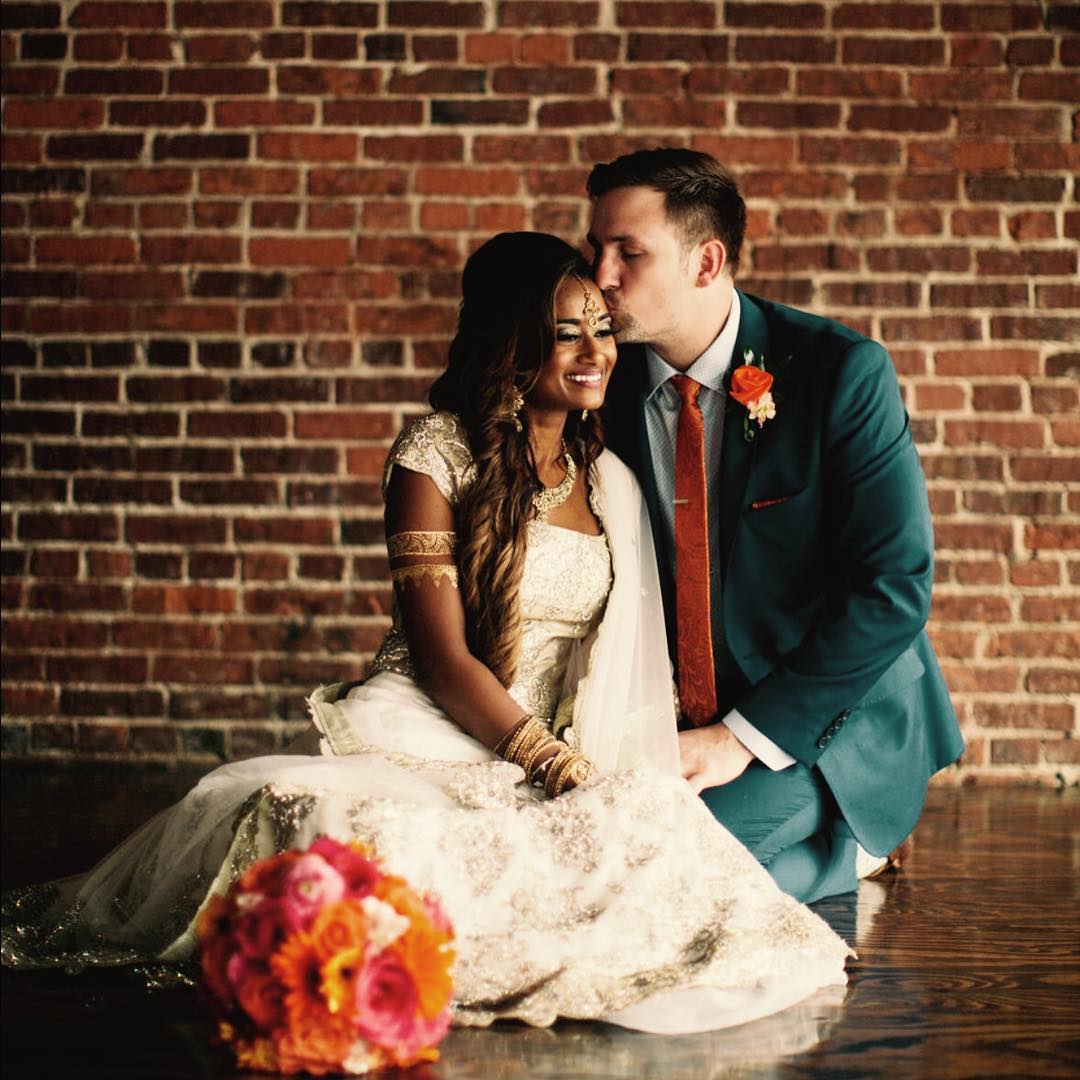 Darsha Philips is married to a Mysterious guy and has one child